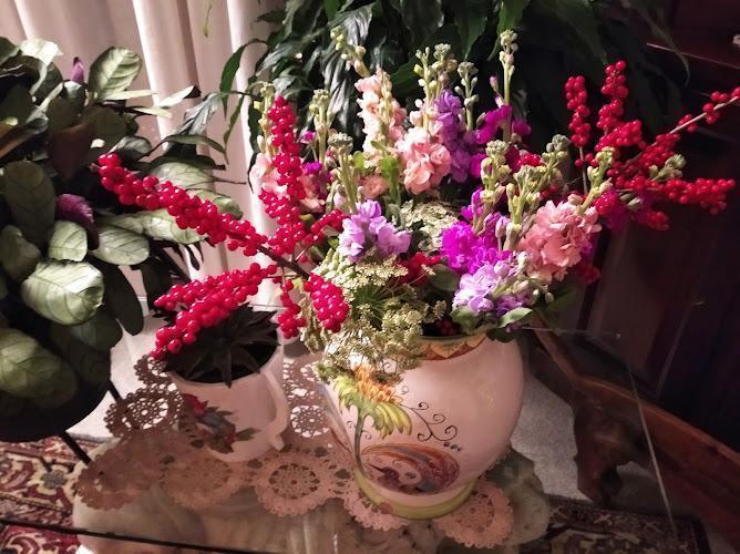 Angelo Gandolfi, fiori e antiquariato - Angoli Verdi