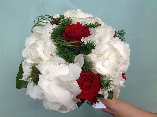 Fiorista Masolini Di Masolini Teresina - Angoli Verdi